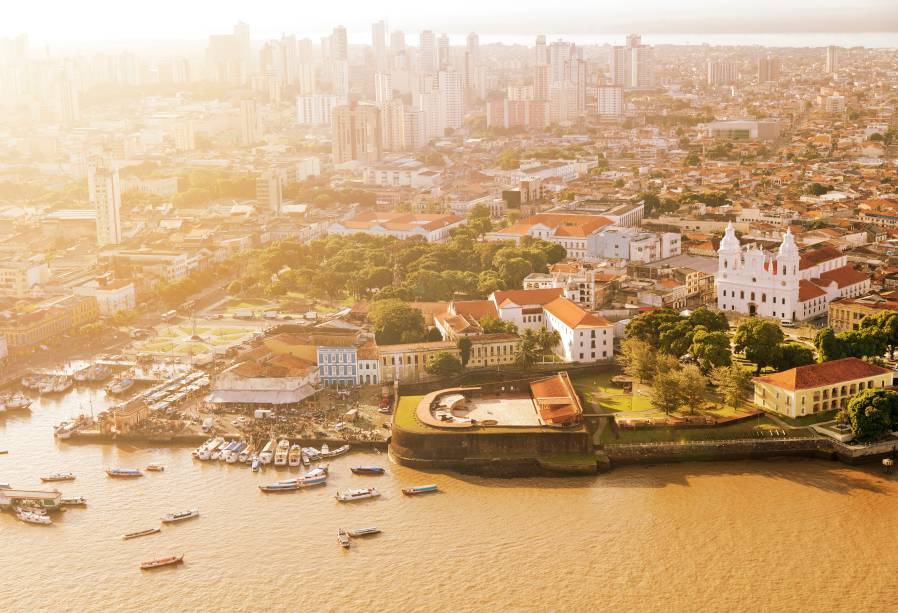 Aproveite uma tarde de cultura em Belém